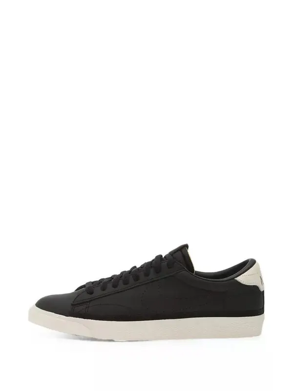 Nike Classic Sneakers