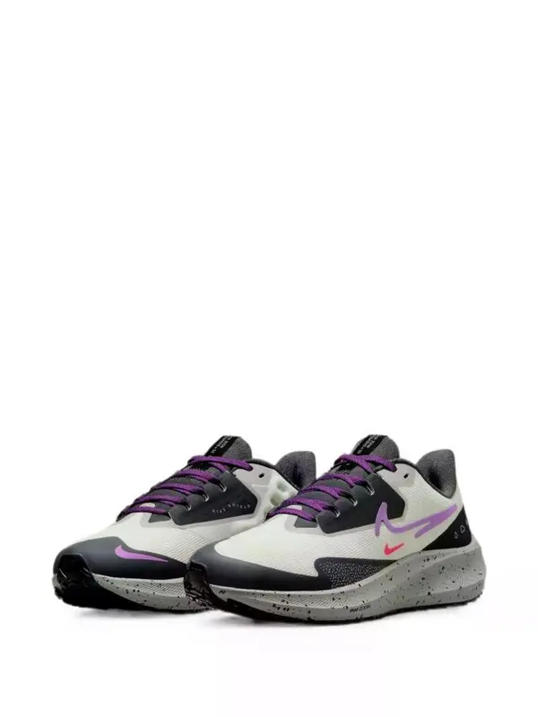 Nike Zoom Pegasus 39 Shield Sneakers - Neutrals