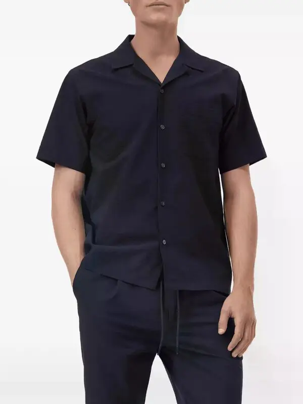 Closed Seersucker Short-sleeved Shirt