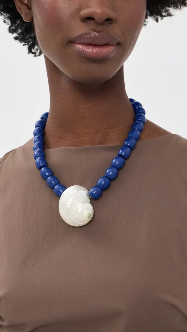 Madewell Oversized Seashell Pendant Necklace