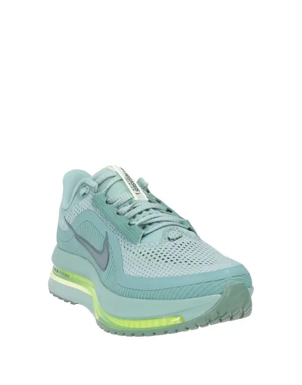 Nike Pegasus Premium Sneakers