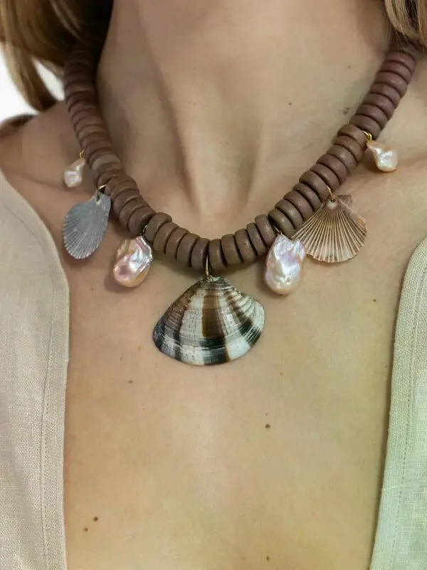 JENNIFER BEHR Madeira Shell Pendant Necklace