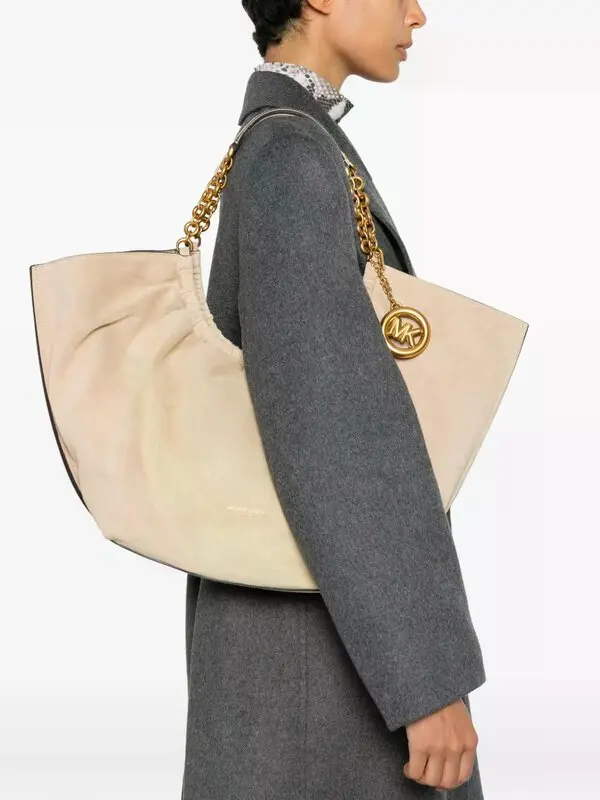 Michael Kors Logo Pendant Chain-link Shoulder Bag - Neutrals