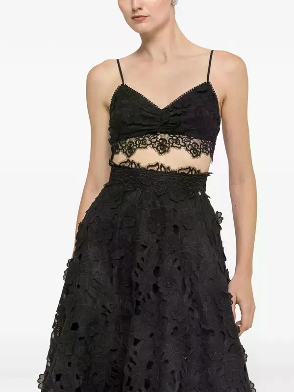 NISSA 3d Floral Embroidery Cotton Crop Top