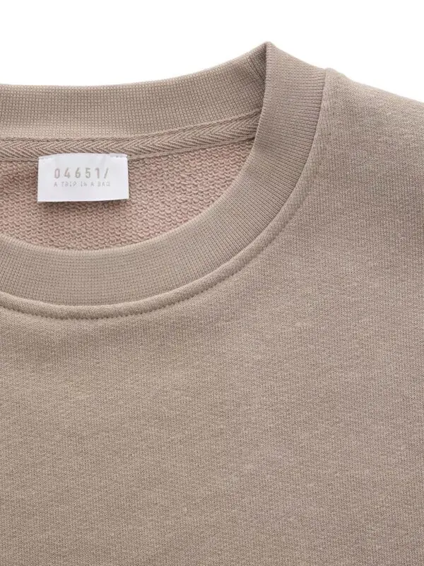 04651 / A TRIP IN A BAG Crew-neck Sweatshirt