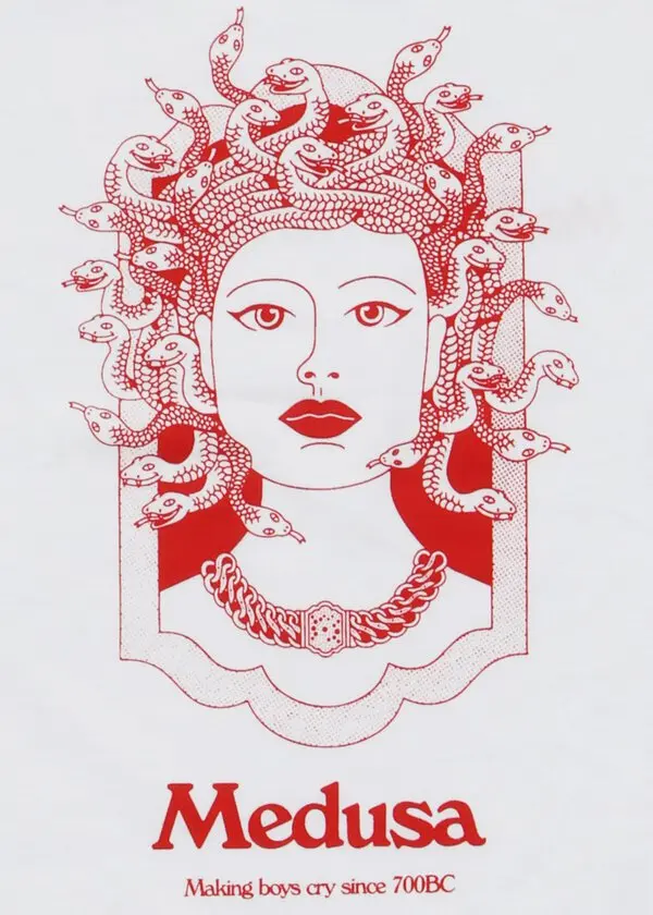 LUCY DELIUS Medusa Graphic T-shirt