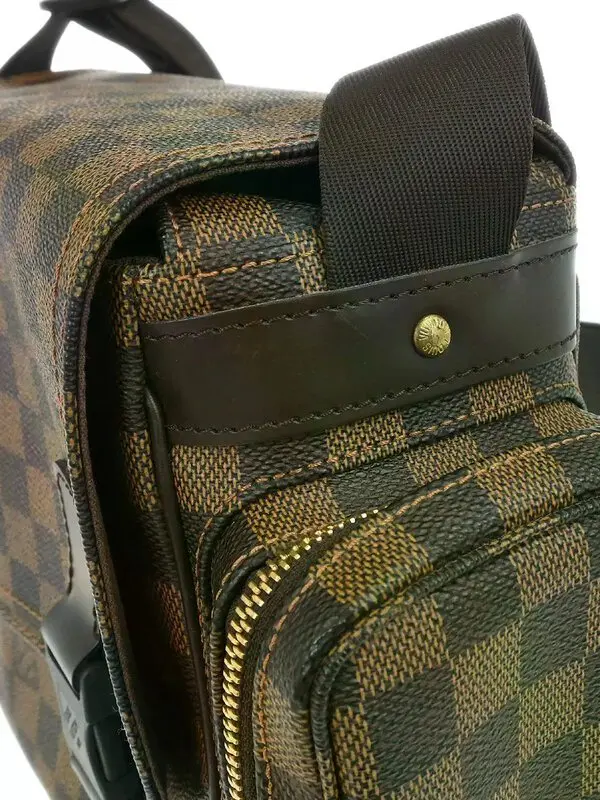 LOUIS VUITTON Reporter Melville Crossbody Bag