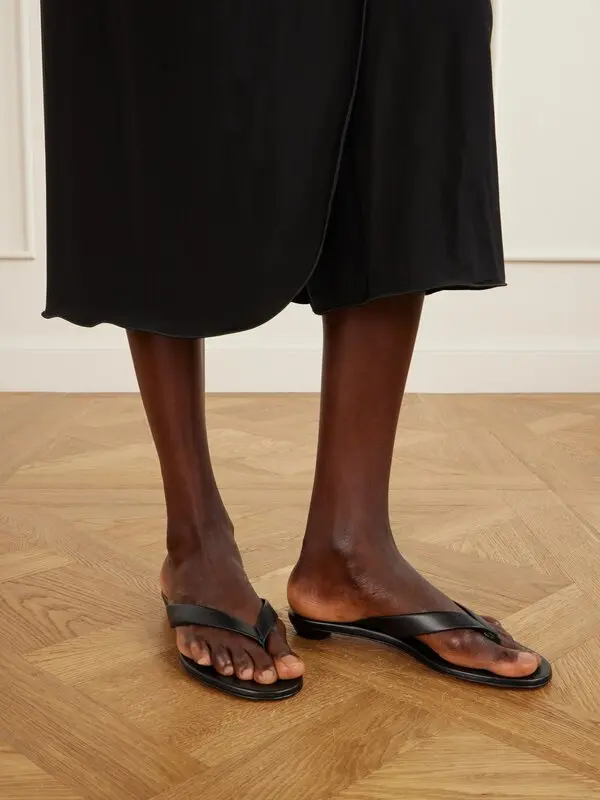 CHRISTIAN LOUBOUTIN Miss Z Leather Thong Sandals - Black