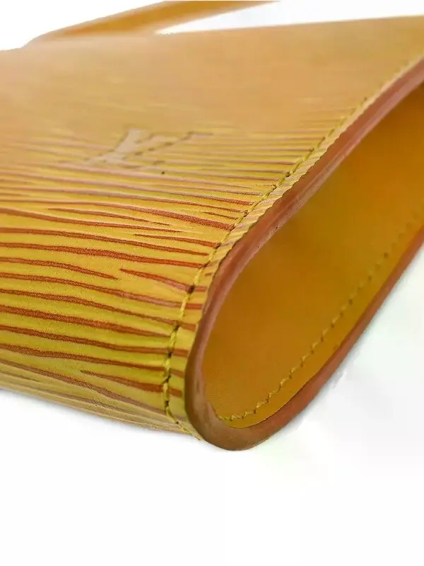 LOUIS VUITTON 1995 Epi Pochette Accessoires Handbag