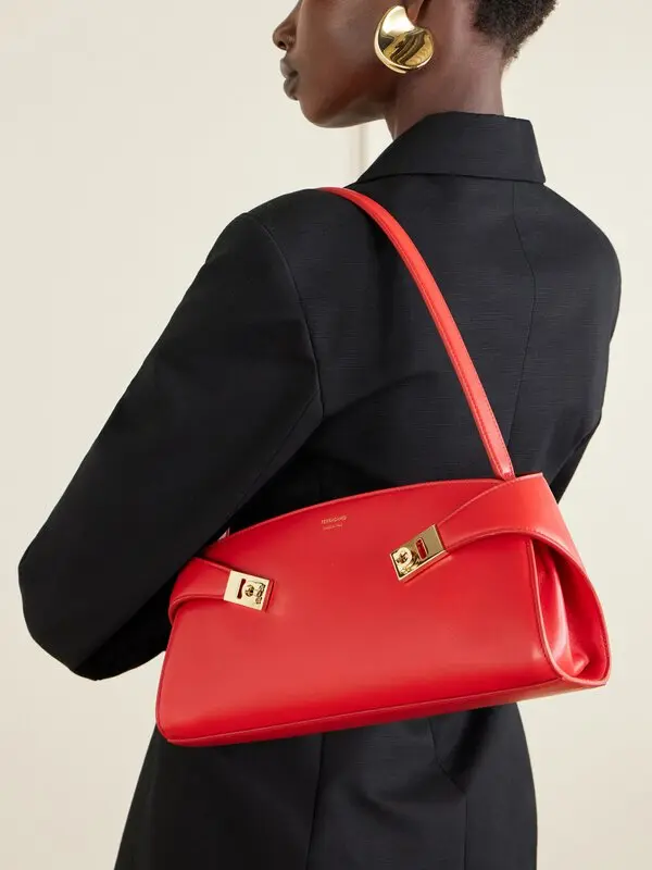 FERRAGAMO Hug Leather Shoulder Bag - Red