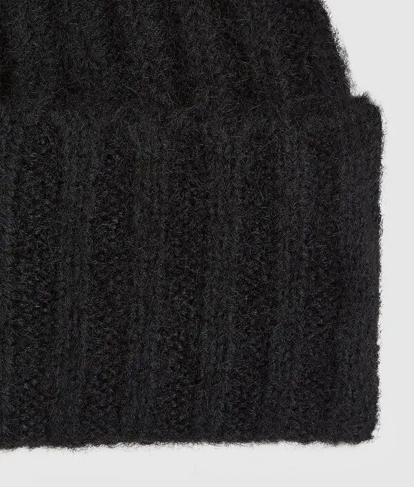 Karl Lagerfeld Ikon Knit Beanie