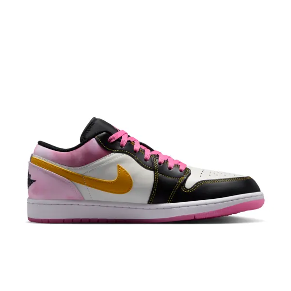 JORDAN 1 Low Se Athletic Sneakers - Black