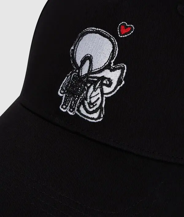 Karl Lagerfeld Ikon Hearts Cap