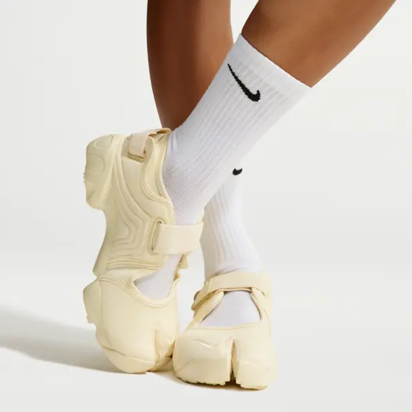 Nike Everyday Plus Lightweight Split-toe Crew Socks