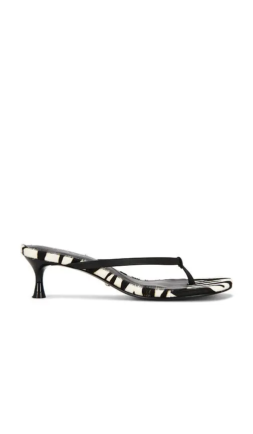 Raye Kimme Sandal In Black & White - Zebra