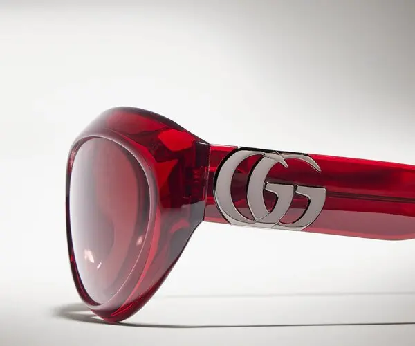 Gucci Cat Eye Frame Sunglasses - Red