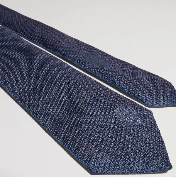 Gucci Silk Neck Tie With Embroidery - Blue