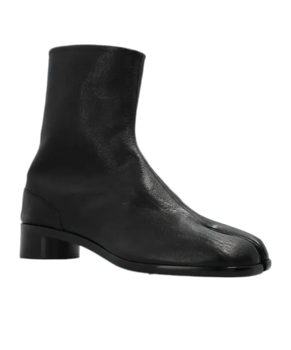 MAISON MARGIELA Tabi Leather Ankle Boots - Black