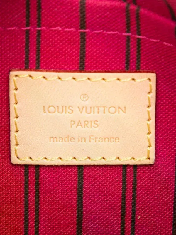 LOUIS VUITTON 2017 Monogram Neverfull Pm Pouch