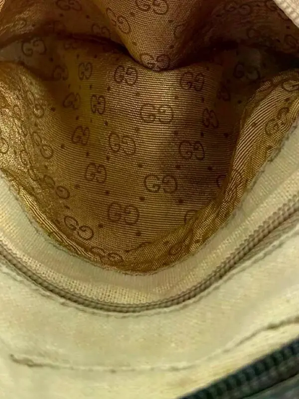 Gucci Micro Gg Supreme Crossbody Bag