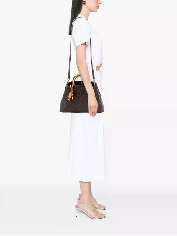 LOUIS VUITTON Monogram Montaigne Mm Satchel