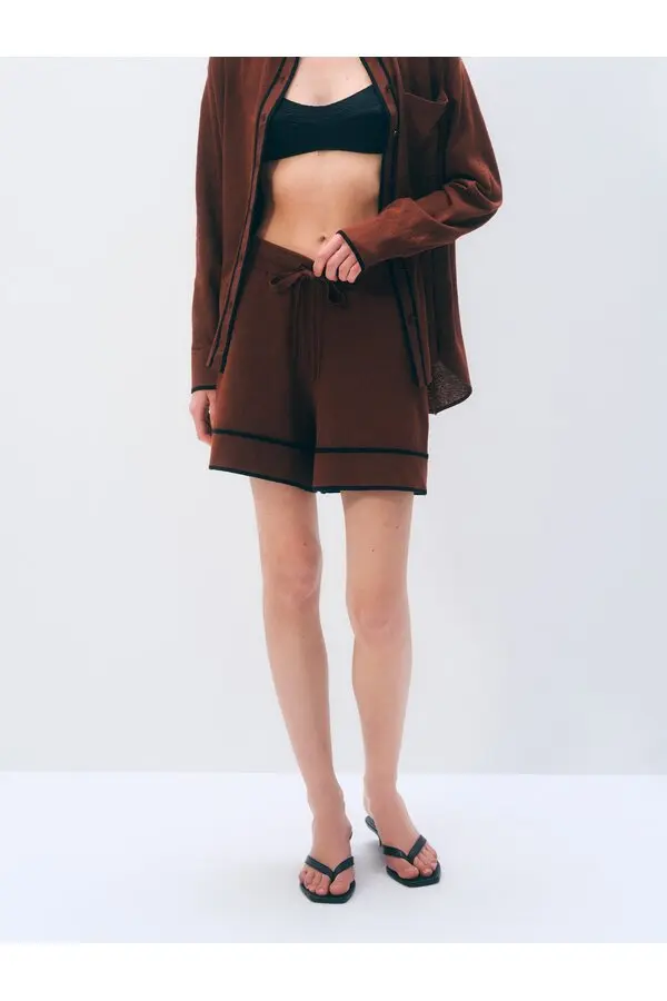 WHITE & WARREN Linen Blend Shorts | Redwood - Brown