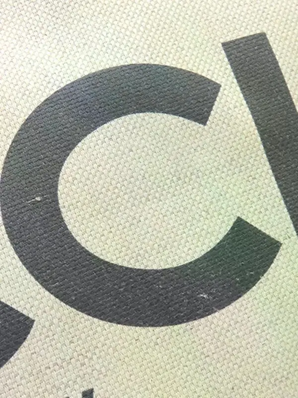 Gucci Large Canvas Logo Tote Bag - Neutrals