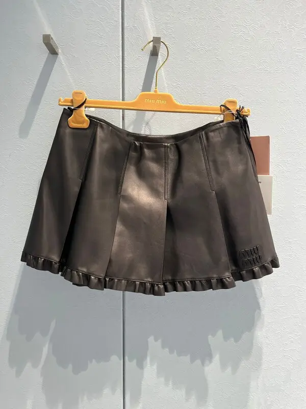 Miu Miu Pleated Nappa Leather Skirt - Black