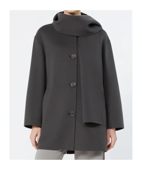 Max Mara Detailed Single Breasted Coat With Scarf