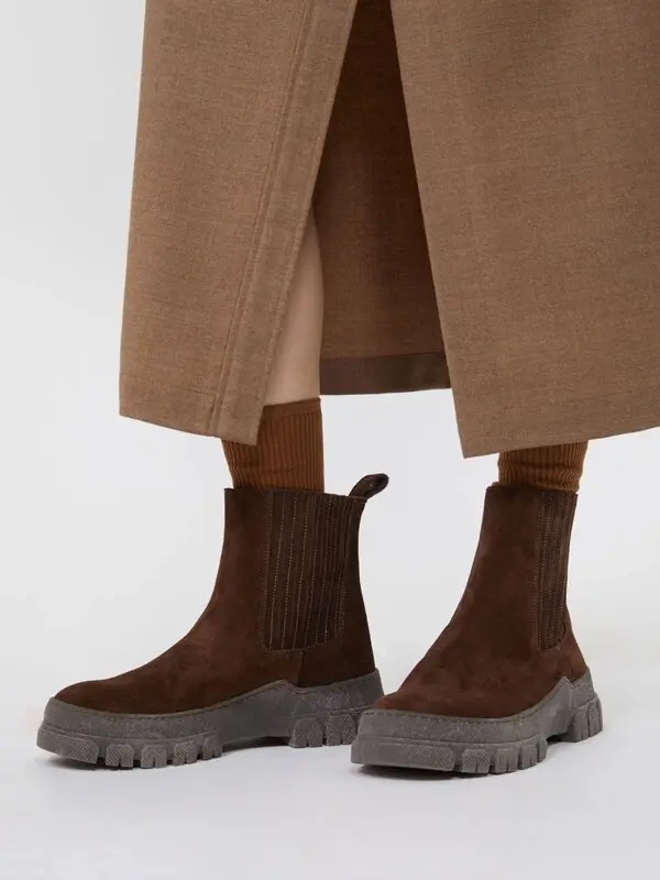 Max Mara Round-toe Chelsea Boots