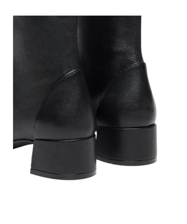 STUART WEITZMAN Maeve Bootie