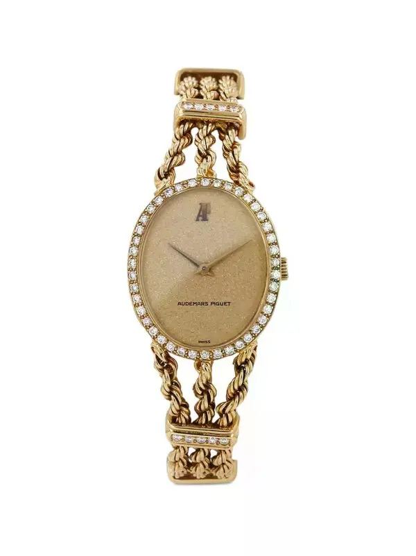 AUDEMARS PIGUET 1981 Oval Diamond Bezel Watch - Gold