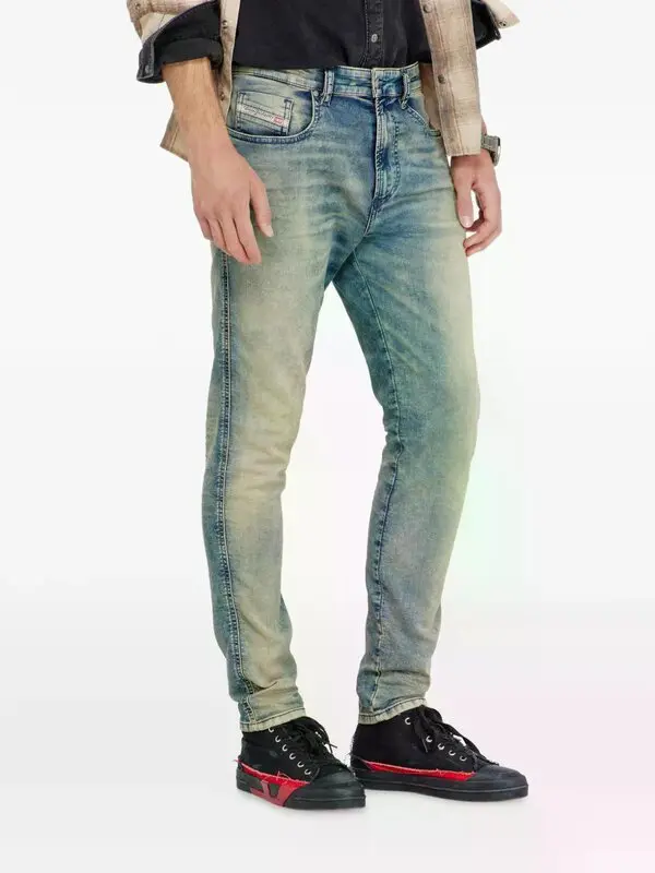 DIESEL® D-strukt Slim Fit Joggjeans