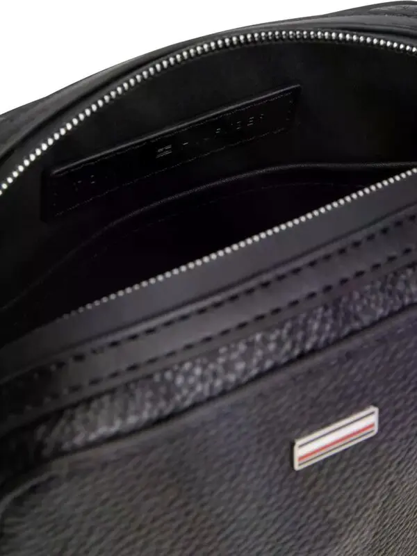 Tommy Hilfiger Grained Leather Shoulder Bag