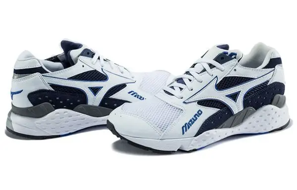 Mizuno Mondo Control Sneakers