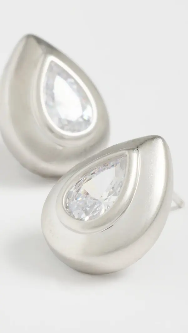Shashi Carson Studs