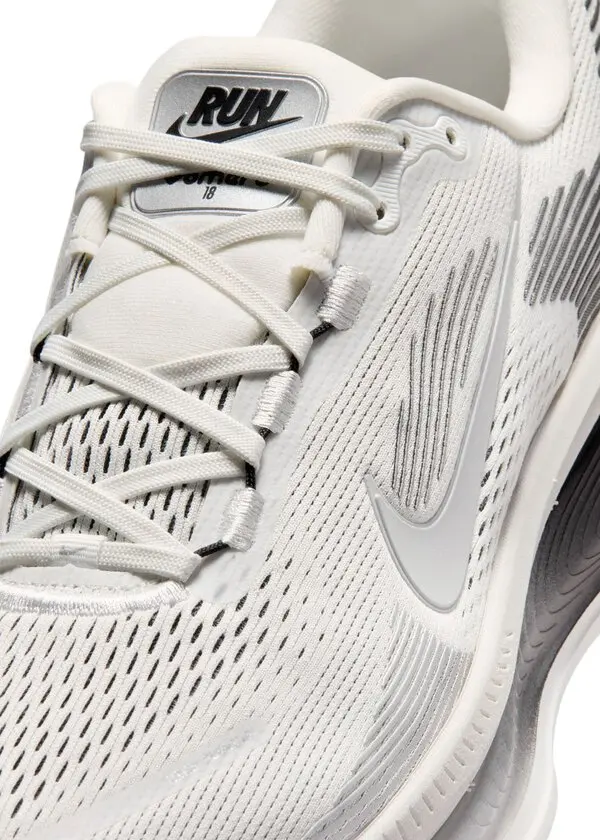 Nike Vomero 18 Running Sneakers - White