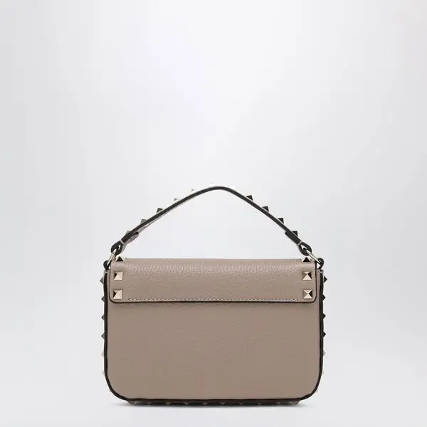 Valentino Garavani Rockstud Pouch In Grained Calf Leather - Pink