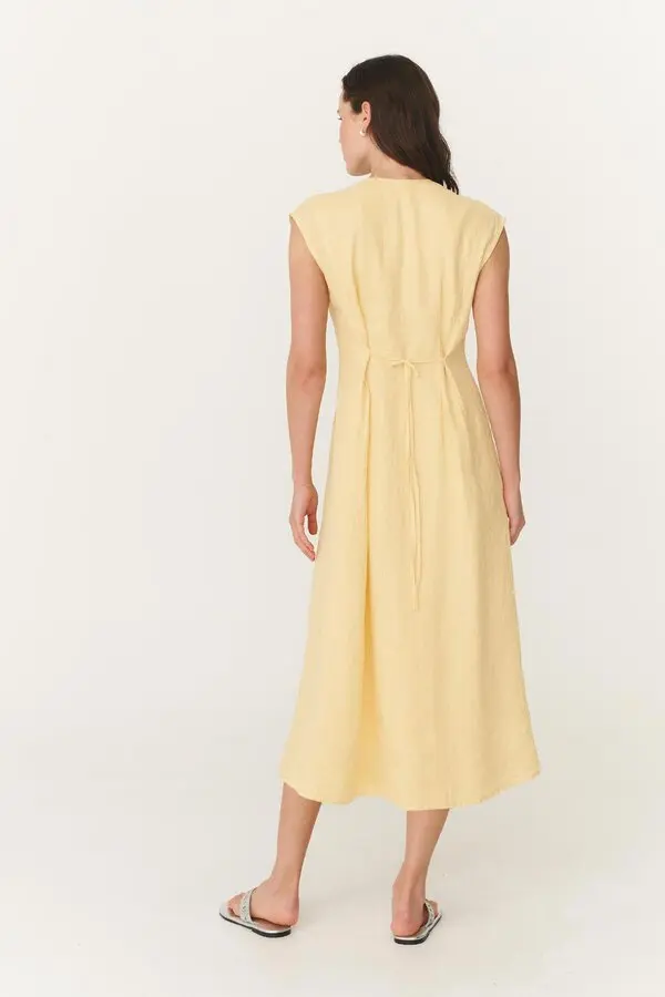 ROWIE Ro সামাজিক The Label Mira Linen Midi Dress