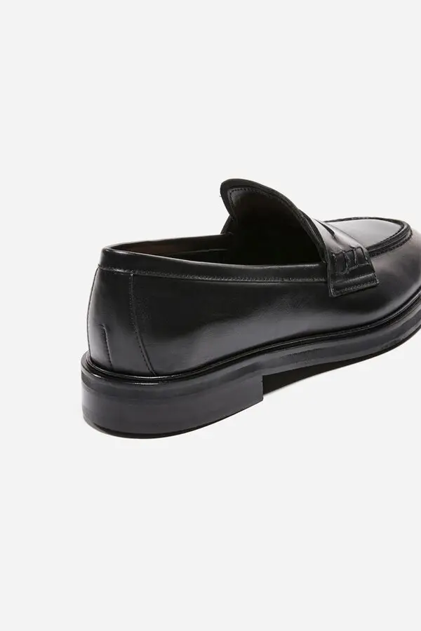 FLATTERED Sara Leather Loafer