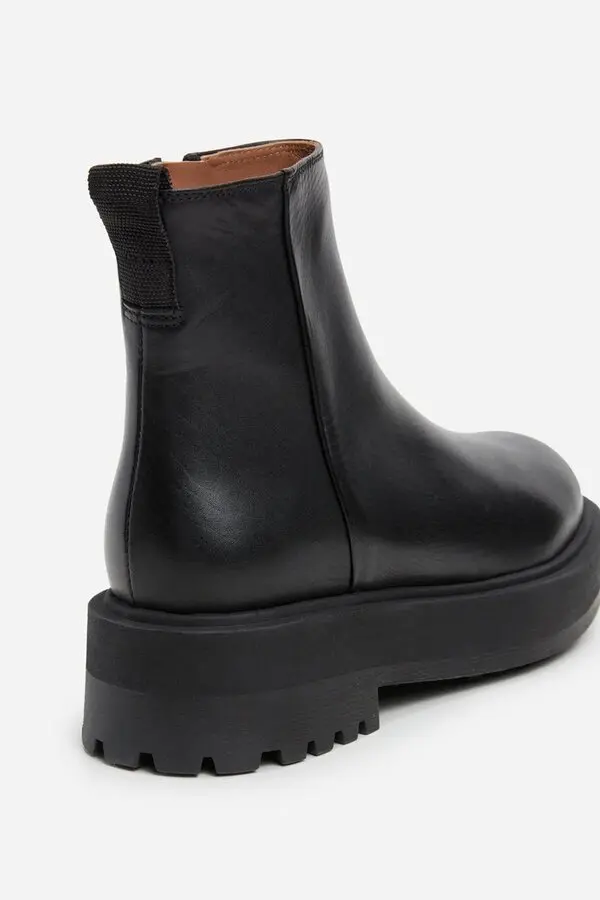 FLATTERED Assia Leather Boot