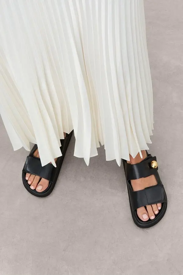 FLATTERED Red Leather Platform Slide - Noir