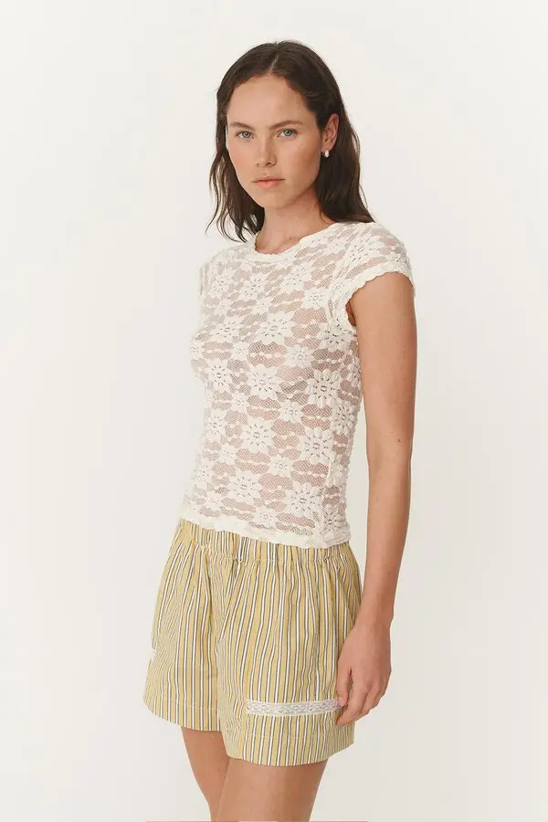 ROWIE Galo Sunflower Lace Tee - Creme