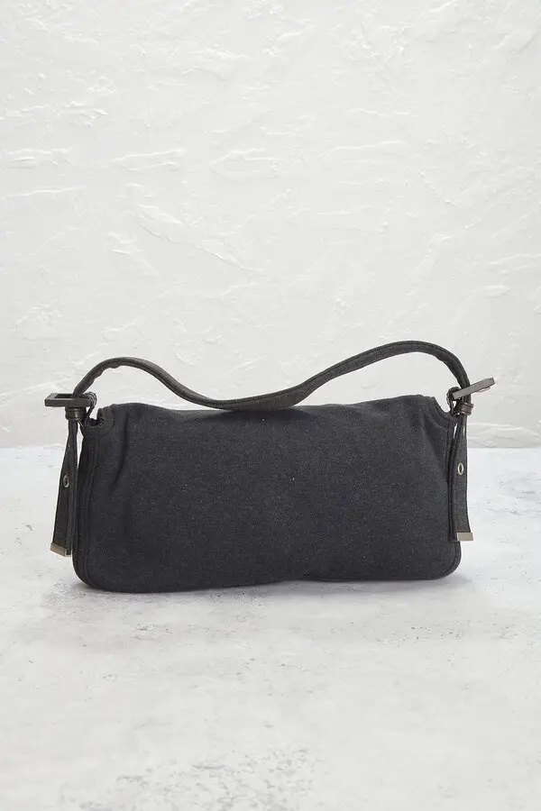 Fendi Baguette Shoulder Bag - Black