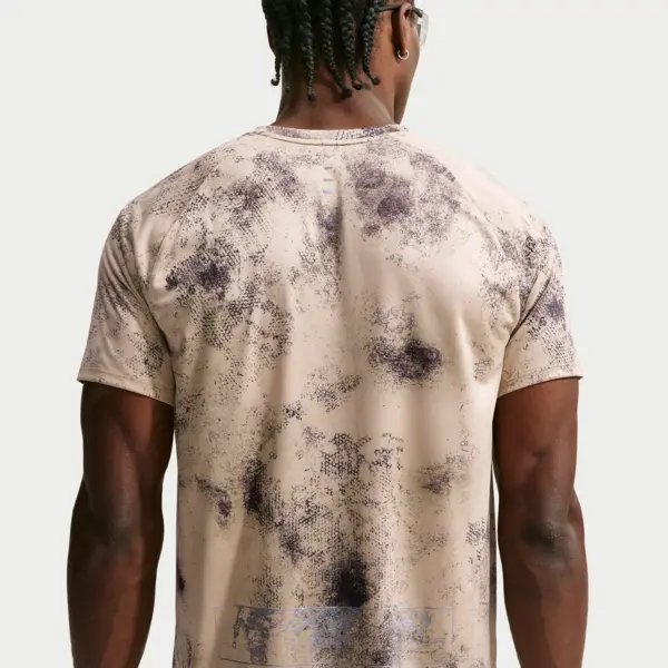 Nike Stride Dri-fit Adv Short-sleeve Running Top - Brown
