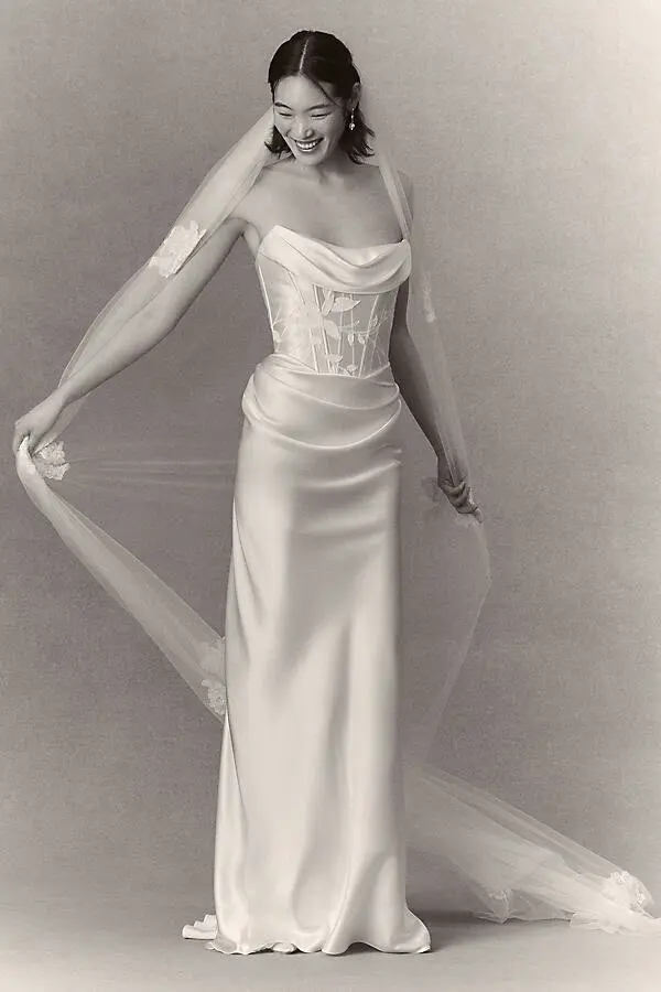 DAUGHTERS OF SIMONE Rose Cathedral Veil Jacket - Ivory