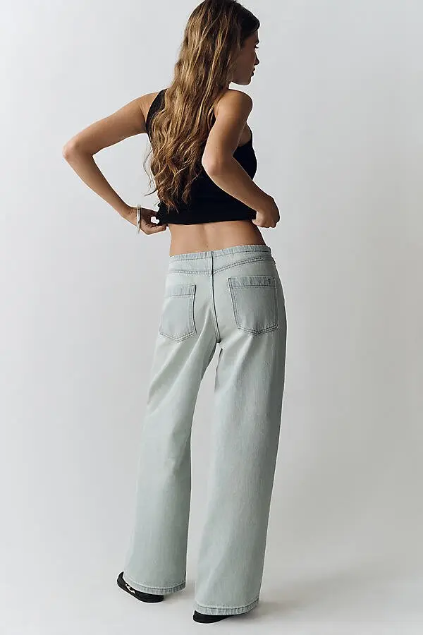 PILCRO Retro Slouch Low-rise Straight Jeans - Medium Denim