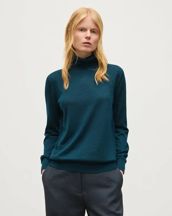 Johnstons Of Elgin Beatrice Funnel Neck Superfine Cashmere Jumper