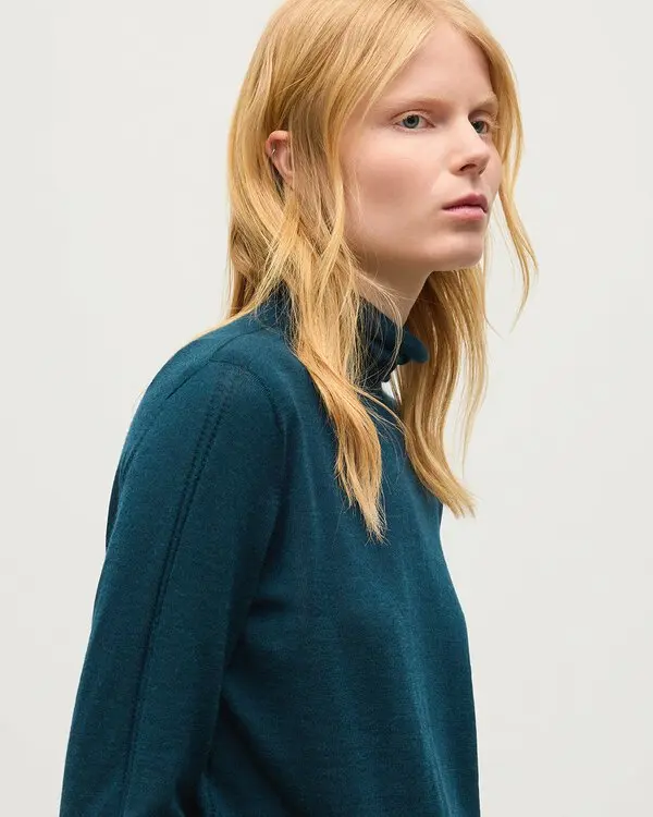 Johnstons Of Elgin Beatrice Funnel Neck Superfine Cashmere Jumper