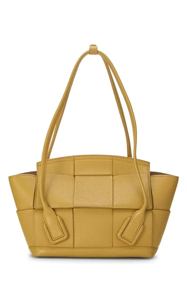 Bottega Veneta Maxi Intrecciato Arco 33 - Yellow